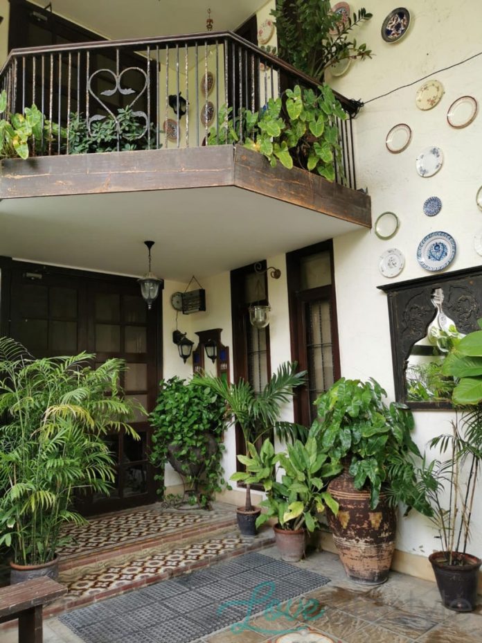 Zubaida Apa and Hussain Tariq's Gracious Home - Home Love Lifestyle