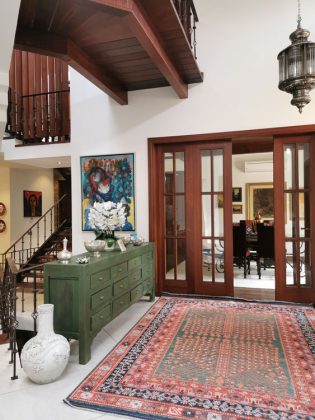 An Artistic Eye and Passion for Home Decor - Home Love Lifestyle